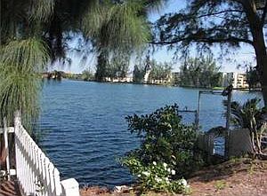 9837 W Okeechobee Rd APT 603, Hialeah Gardens, FL 33016 | Zillow
