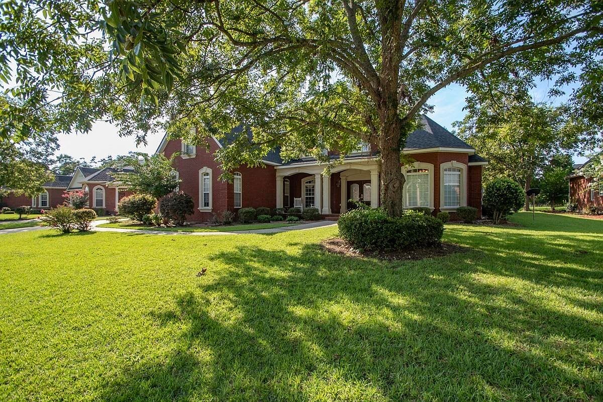 106 Farmington Ct, Centerville, GA 31028 | Zillow