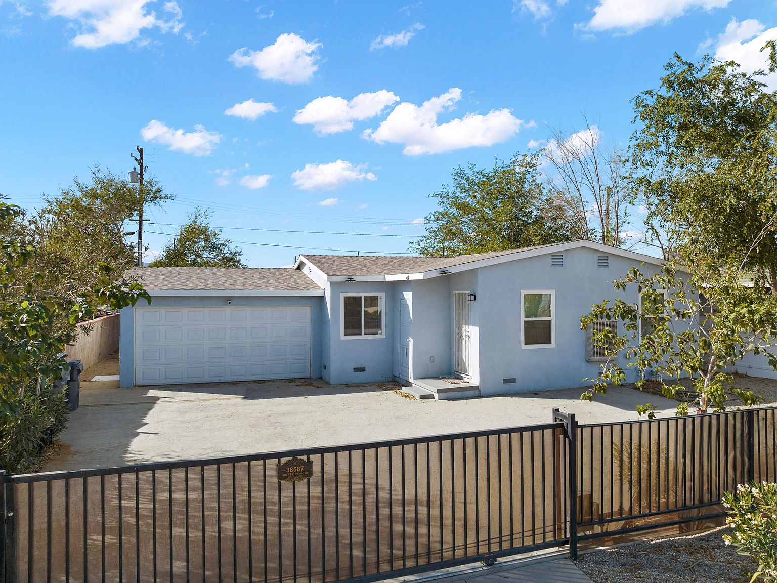 38587 9th St E, Palmdale, CA 93550 | Zillow