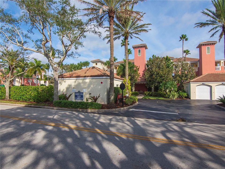 Harbor Village At Grand Harbor Condominiums - 5225 E Harbor Village Dr ...