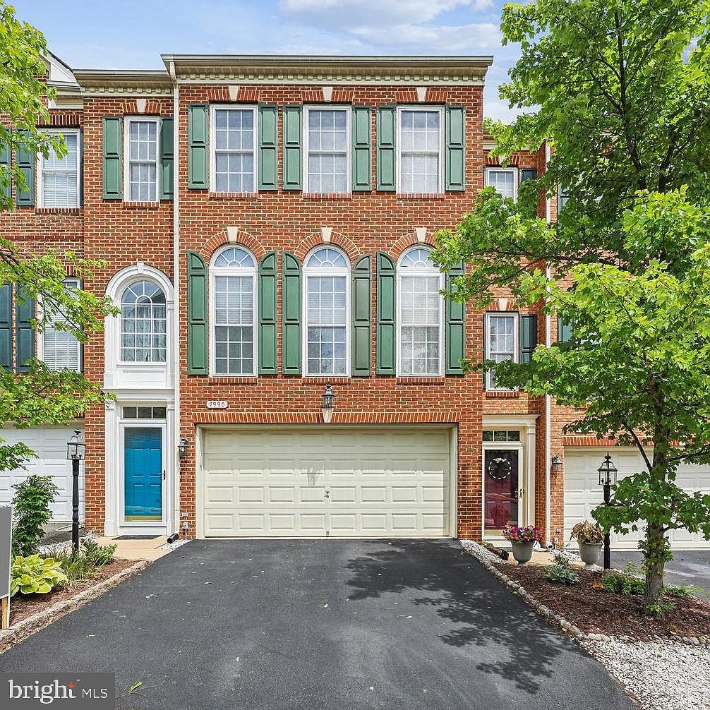 7990 Thomas Nevitt St, Lorton, VA 22079 | Zillow