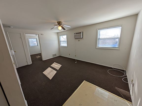 508 Elm Ridge Rd APT 1B, Carpentersville, IL 60110 | Zillow