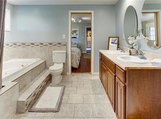 10 Pemford Pl, Liberty, MO 64068 | Zillow