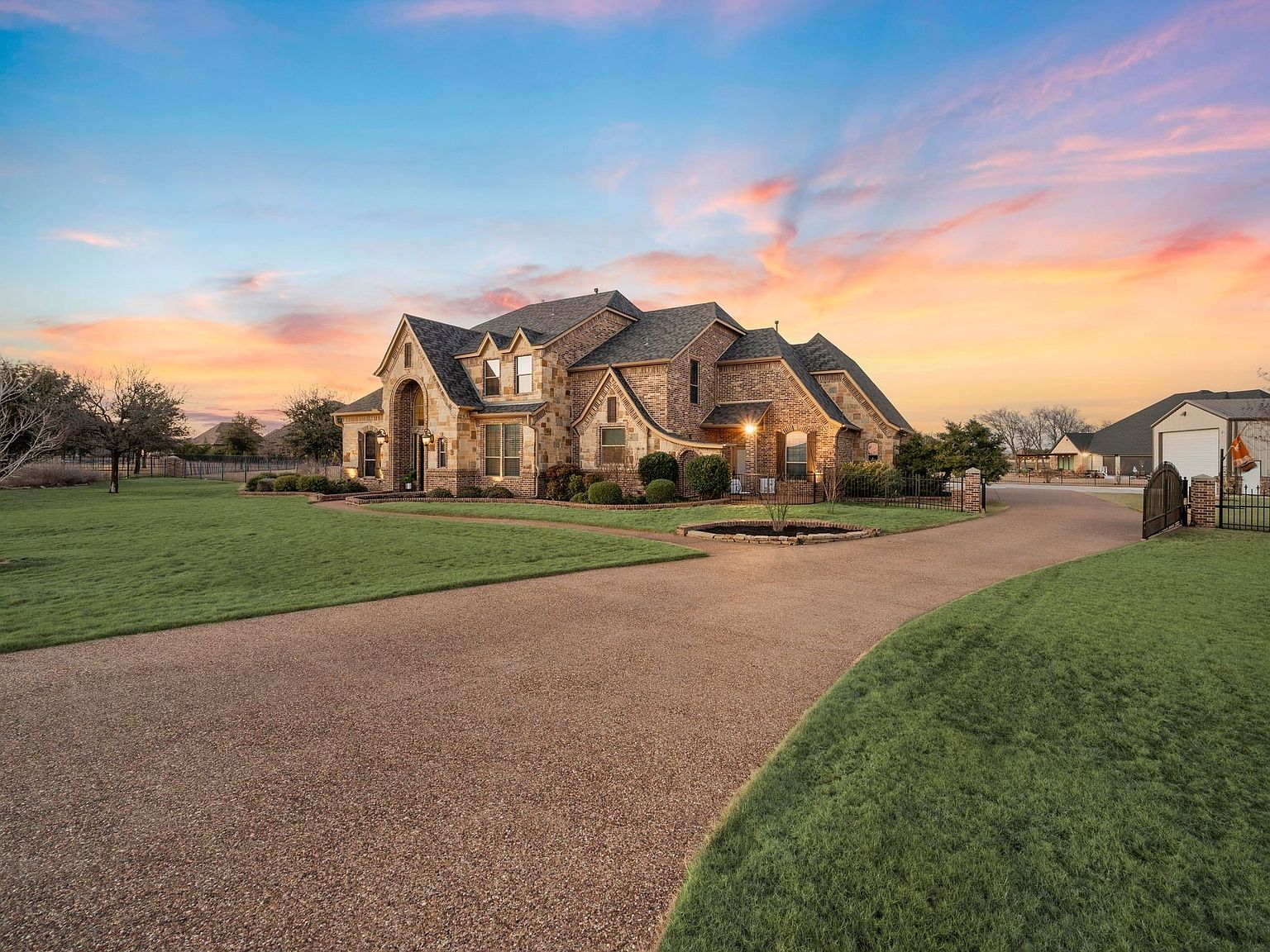 1520 Singleton Ct, Fort Worth, TX 76052 | Zillow