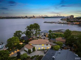 23 Shore Rd, Edgewater, NJ 07020 | MLS #22041904 | Zillow