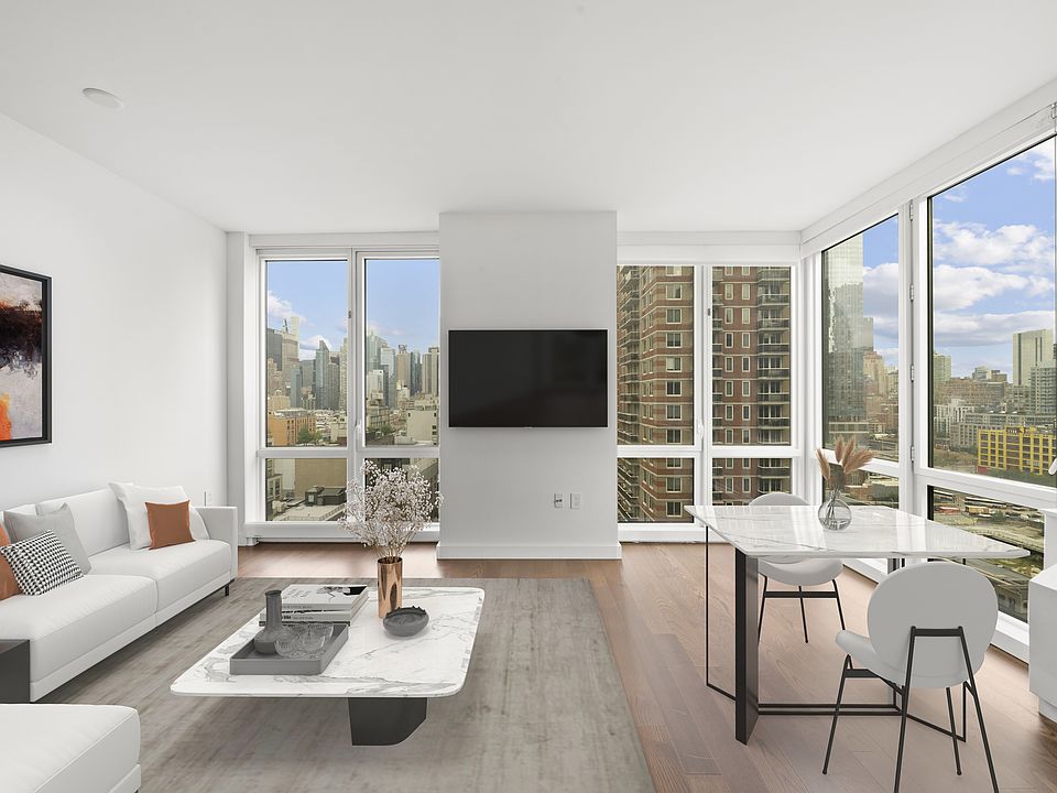 605 W 42nd St APT 43H, New York, NY 10036 | Zillow