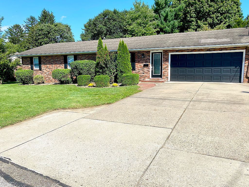 809 Roseland Ave, Williamstown, WV 26187 | Zillow