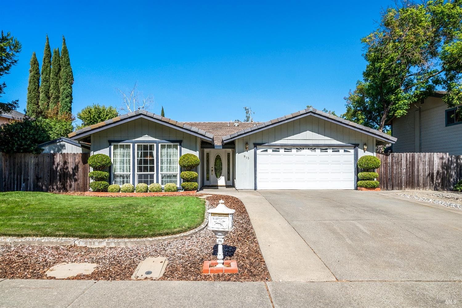 915 Parkgreen Dr, Dixon, CA 95620 | Zillow