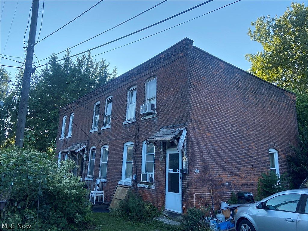 1438 E 45th St, Cleveland, OH 44103 | MLS #4409986 | Zillow
