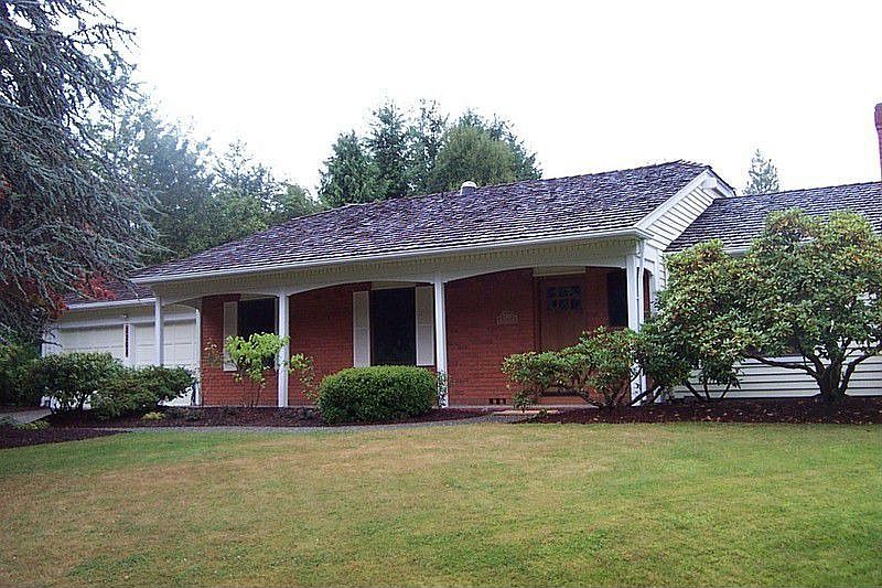 2202 Nut Tree Loop SE, Olympia, WA 98501 | Zillow