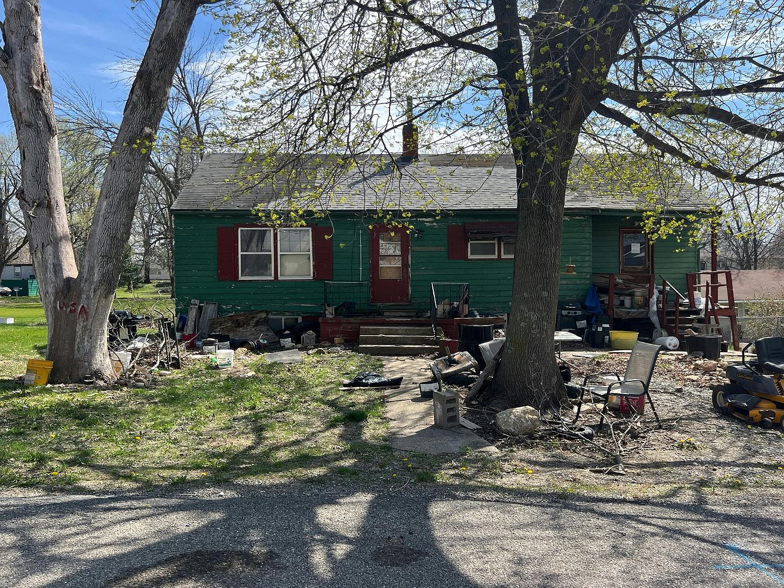 606 Lyman St, South English, IA 52335 | Zillow