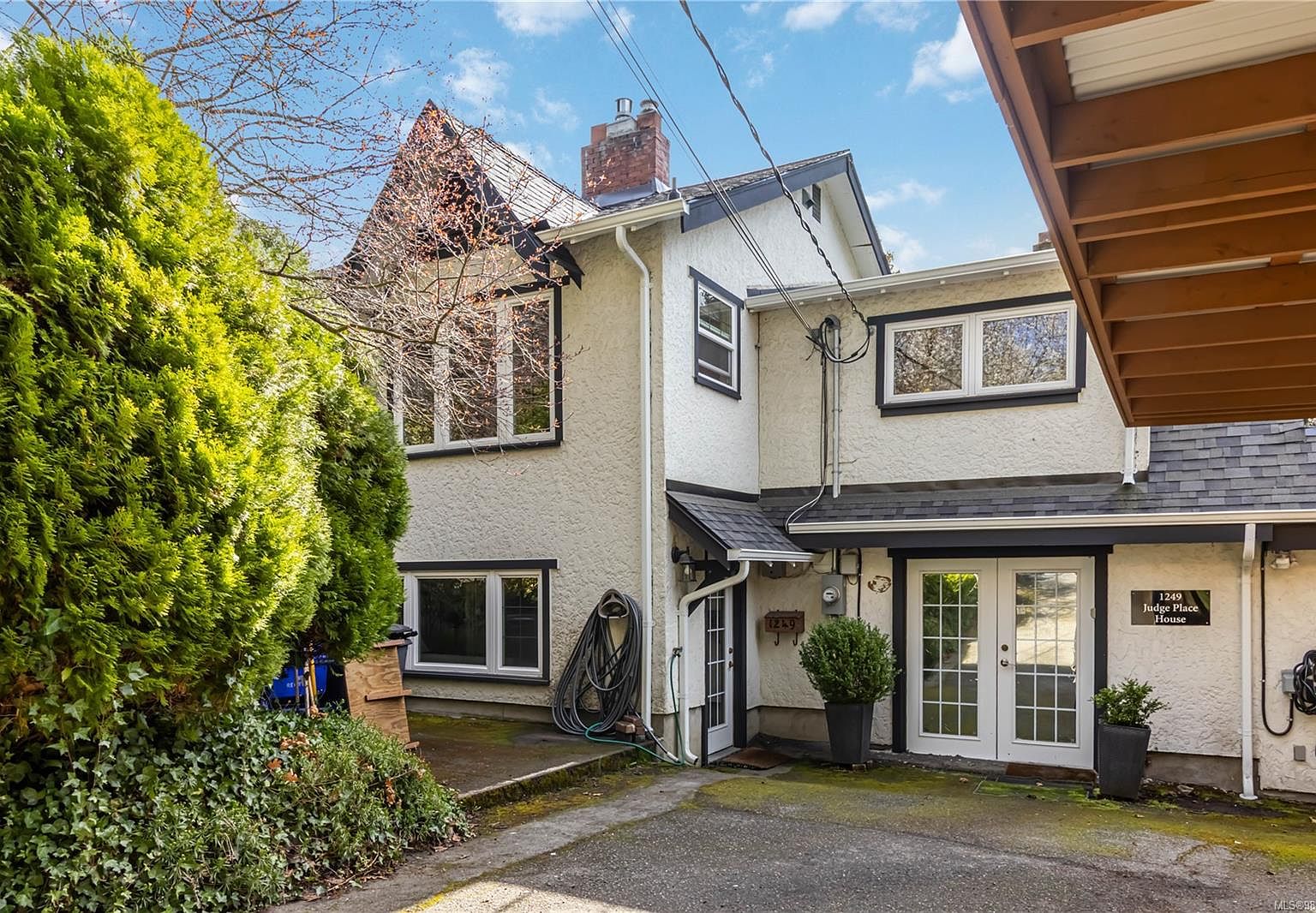 1249 Judge Pl, Saanich, BC V8P 2C7 | MLS #989840 | Zillow
