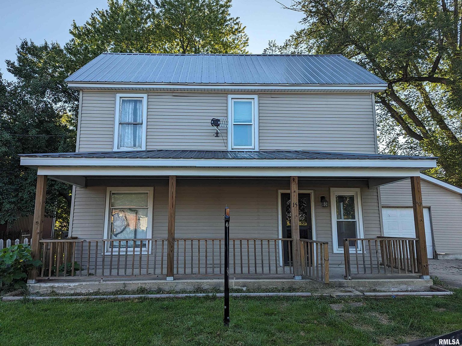 15 N Main St, Basco, IL 62313 | Zillow