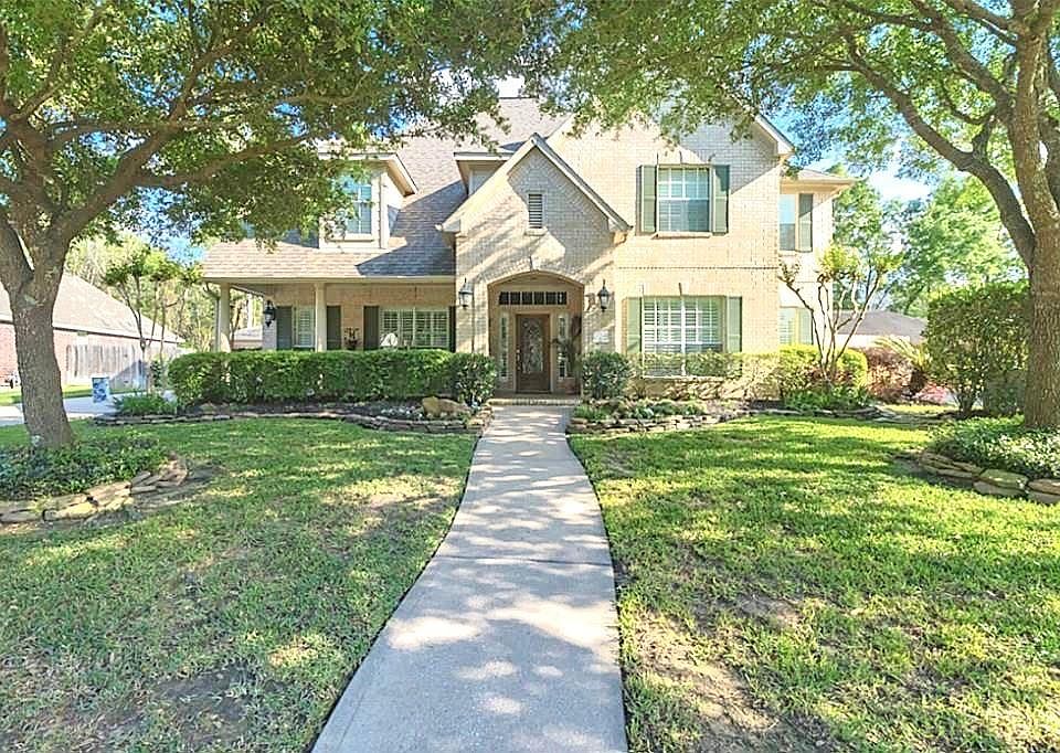 13322 Castlecombe Dr, Houston, TX 77044 | Zillow