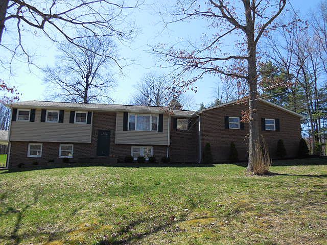 837 Old Grandview Rd, Beaver, WV 25813 | Zillow