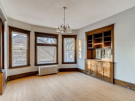 1414 Golden Valley Rd UNIT 2, Minneapolis, MN 55411 | Zillow