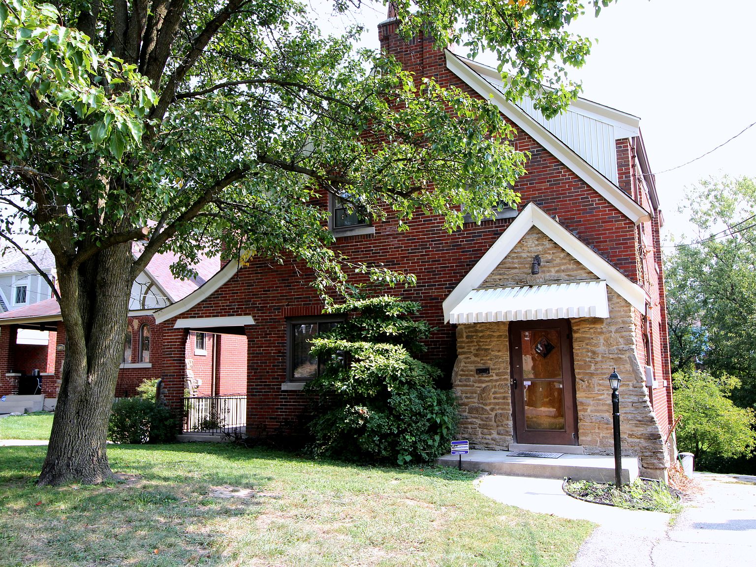 1042 Rutledge Ave, Cincinnati, OH 45205 | Zillow