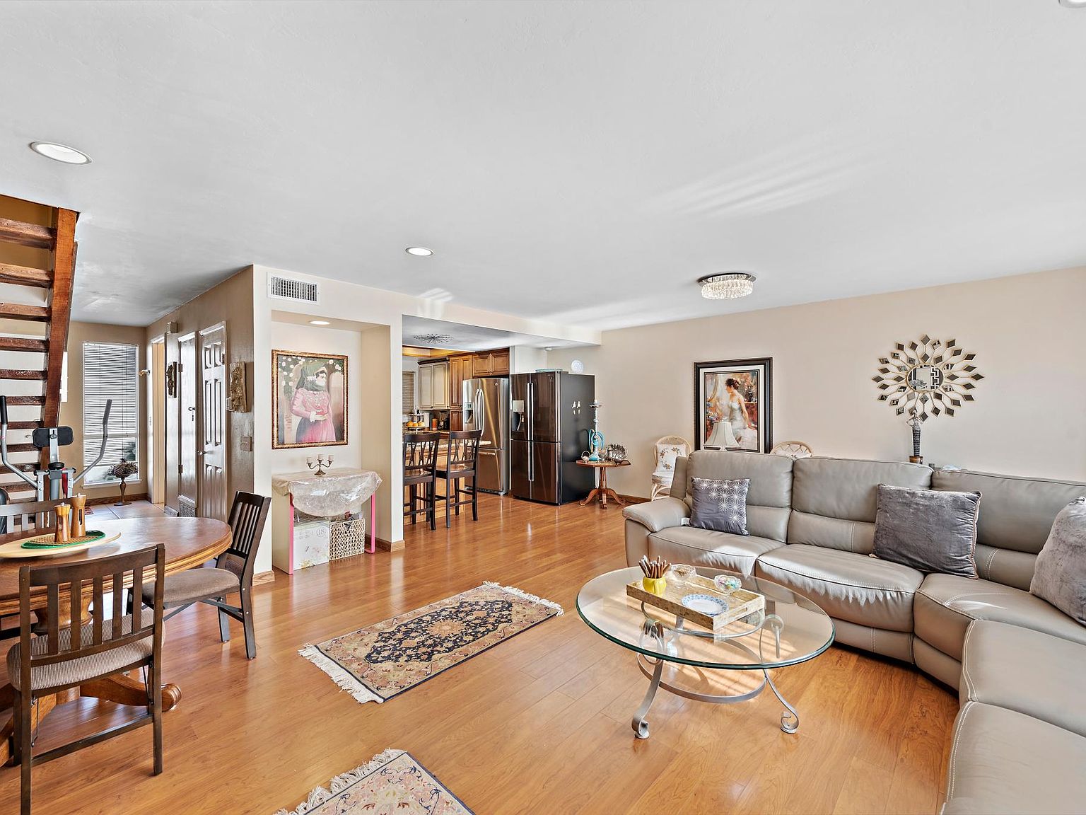 21806 Lake Vista Dr, Lake Forest, CA 92630 | Zillow