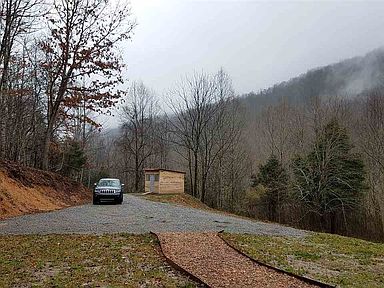 1658 Snake Hollow Rd, Sneedville, TN 37869 | Zillow