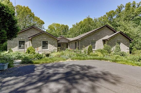1705 N Country Club Rd, Decatur, IL 62521 | Zillow