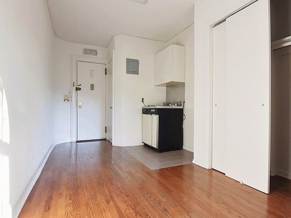 104 Riverside Dr APT A, New York, NY 10024 | Zillow