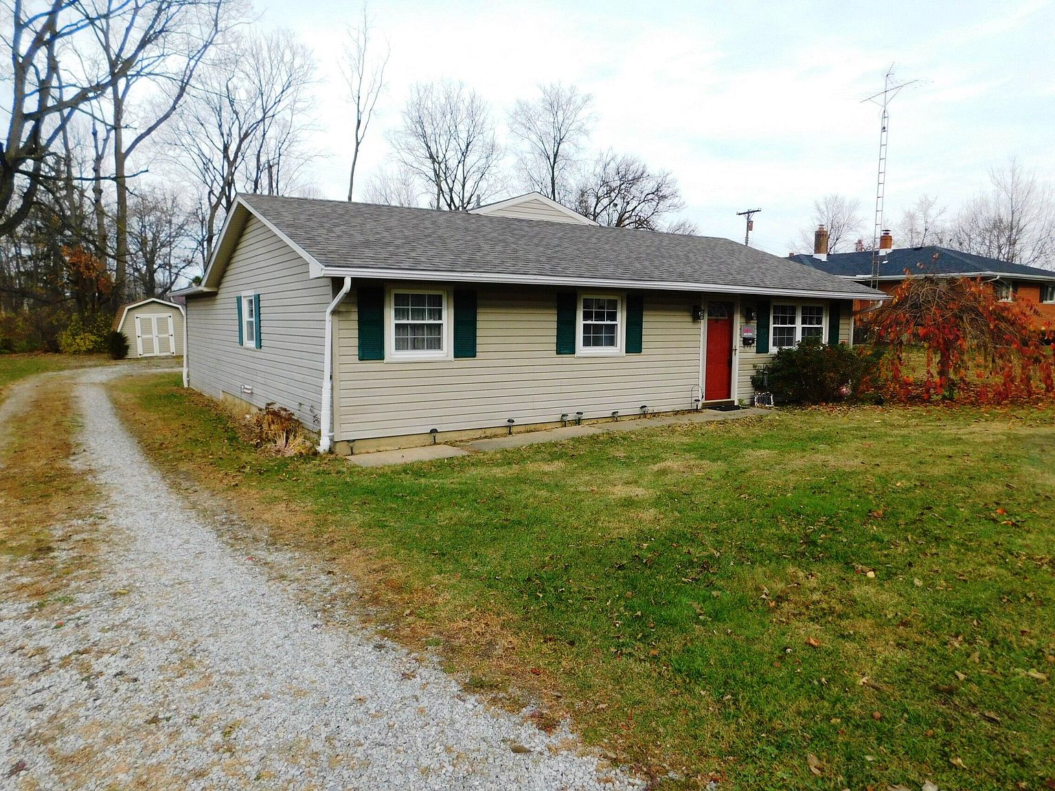 238 E Walnut St, Saint Paris, OH 43072 | Zillow