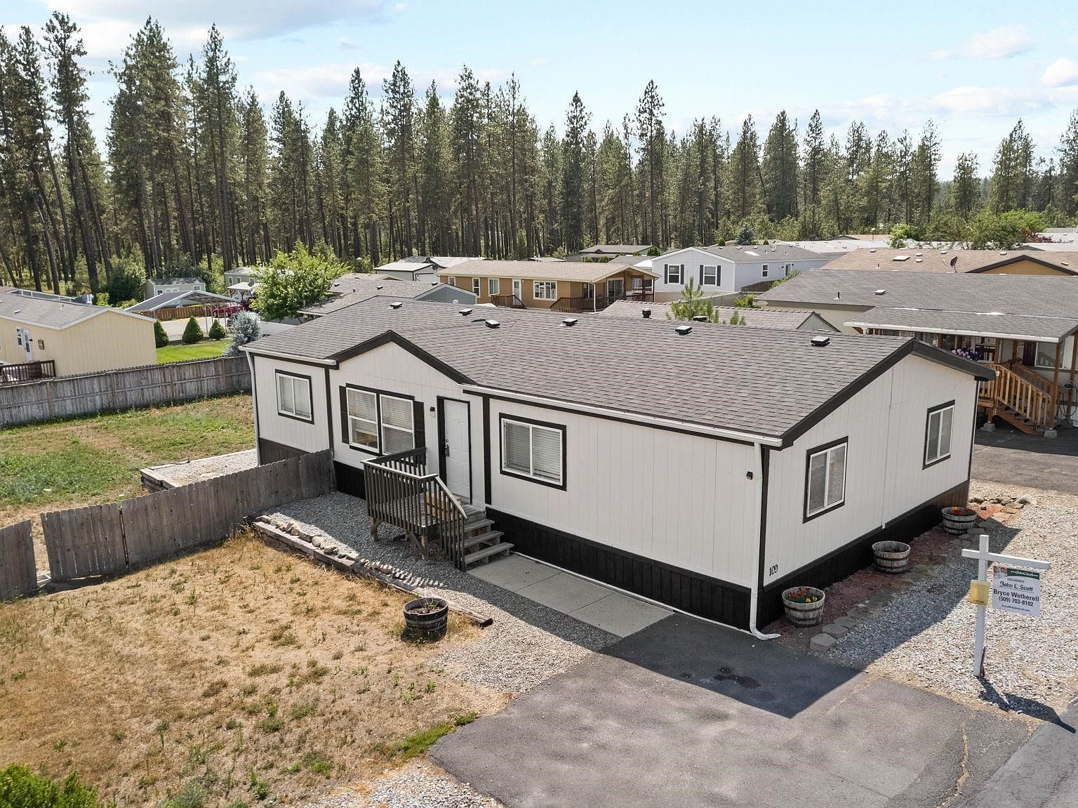 3110 E Chattaroy Rd TRAILER 109, Chattaroy, WA 99003 | Zillow