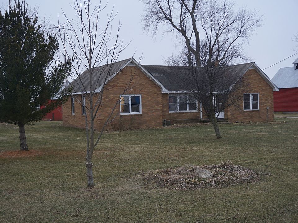 1991 E 3000 North Rd, Martinton, IL 60951 | Zillow