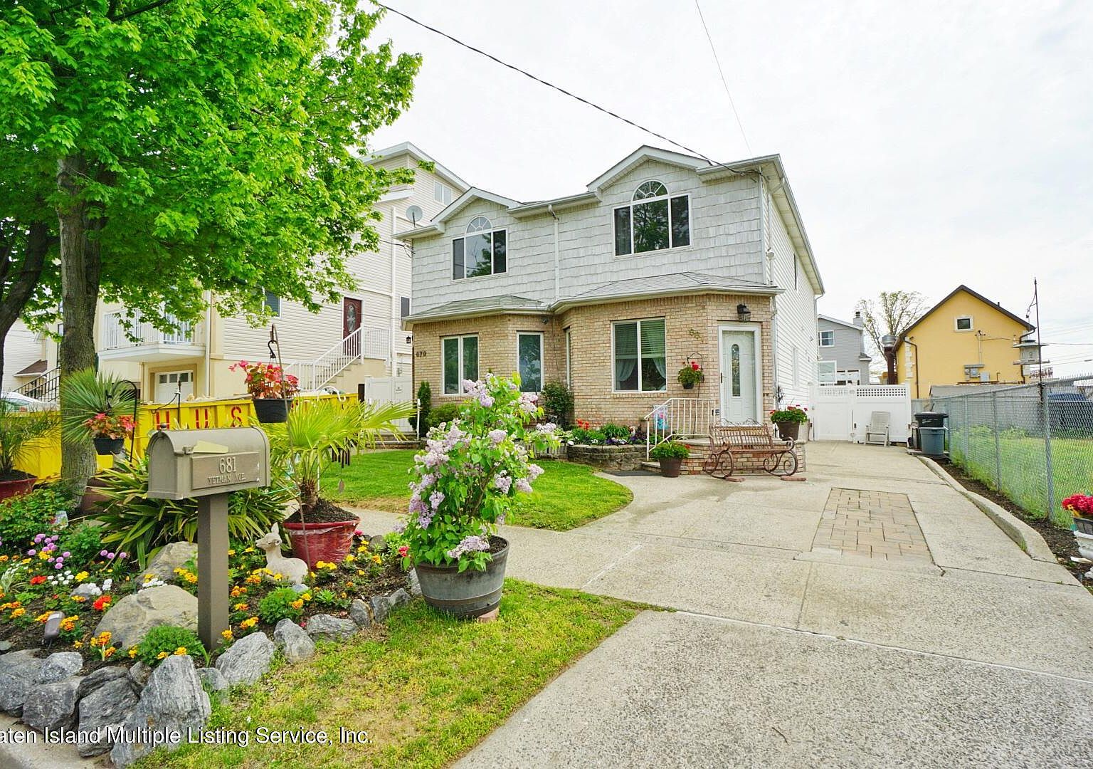 681 Yetman Ave, Staten Island, NY 10307 | Zillow