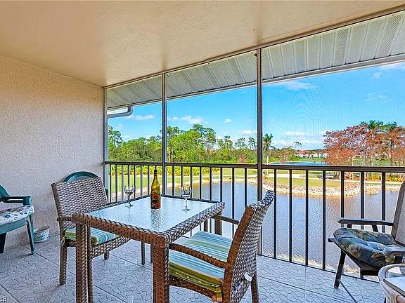 7065 Dennis Cir APT 302, Naples, FL 34104 | Zillow