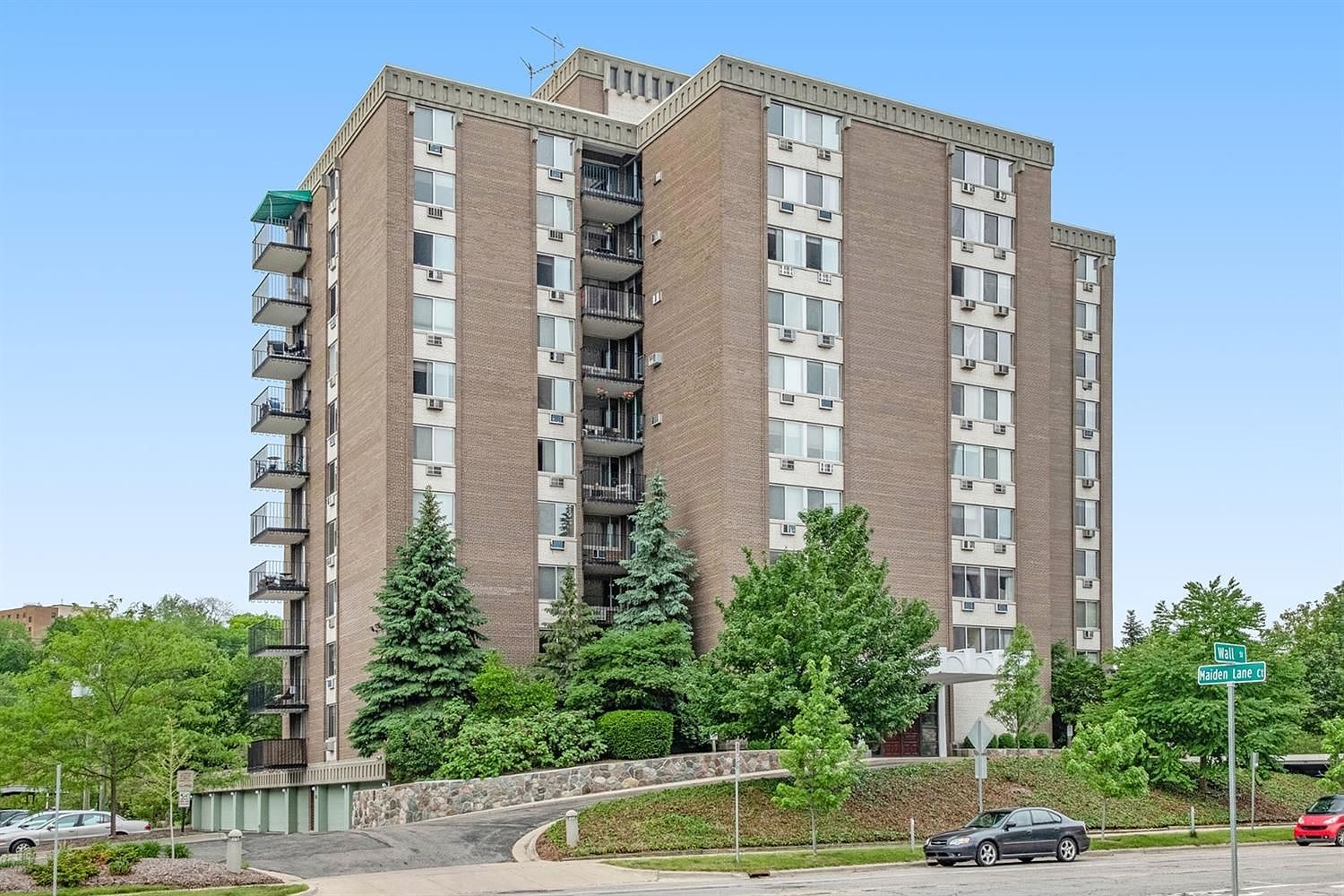 1050 Wall St APT 8F, Ann Arbor, MI 48105 | Zillow