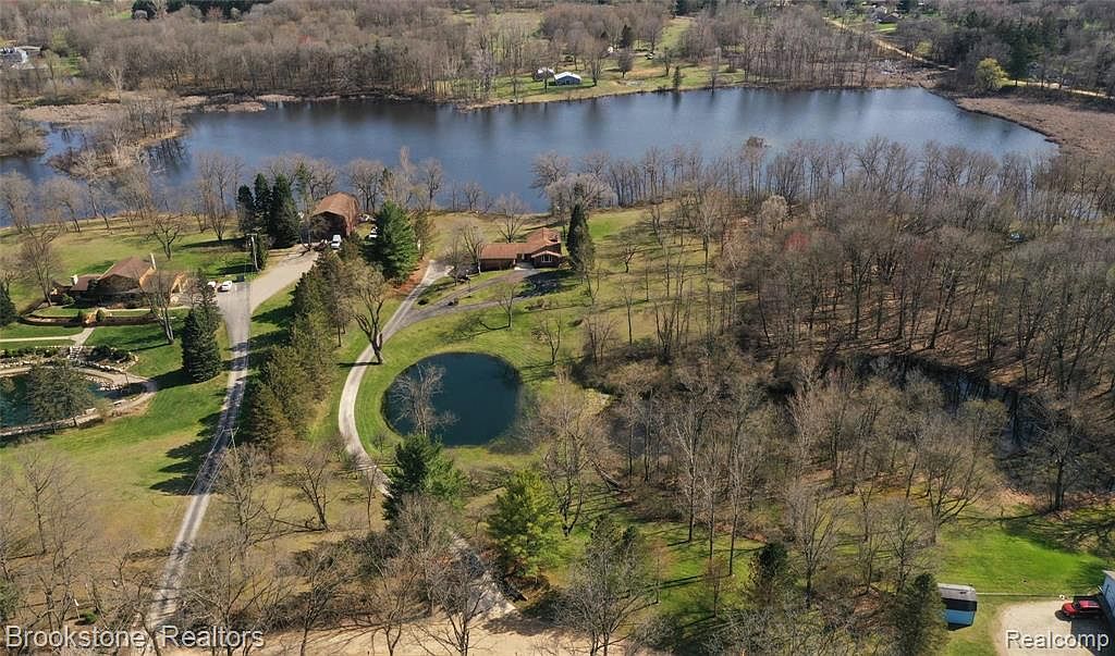 10635 Clark Rd, Davisburg, MI 48350 | Zillow