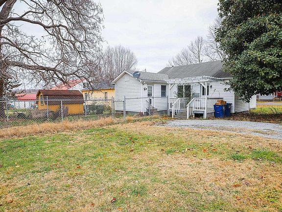 814 Birch St, Benton, KY 42025 | Zillow