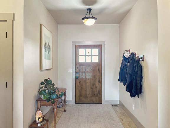 323 NW Saddle Ridge Loop, Prineville, OR 97754 | MLS #220200139 | Zillow