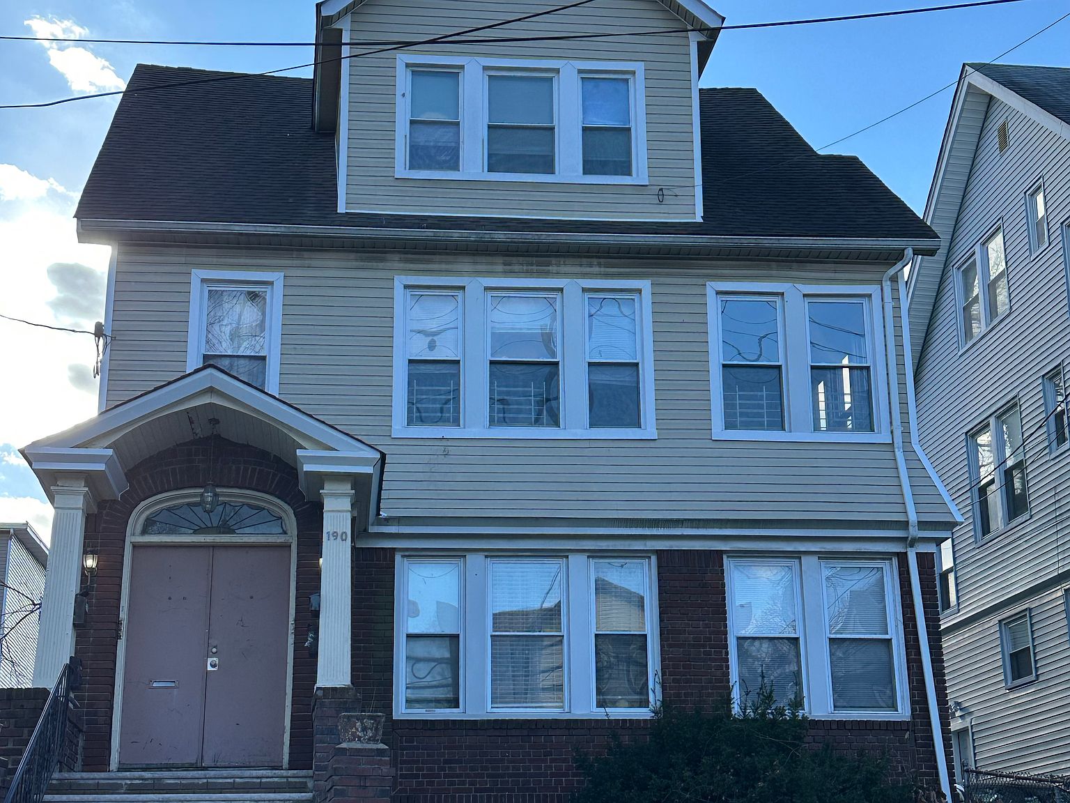190 Keer Ave FLOOR 2, Newark, NJ 07112 | Zillow