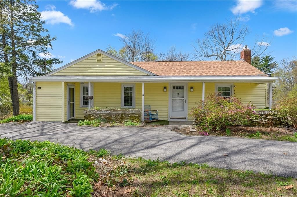 648 Prospect St, Woonsocket, RI 02895 | Zillow