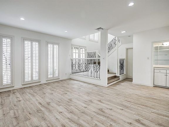 5809 Sugar Hill Dr #26, Houston, TX 77057 | MLS #52158131 | Zillow