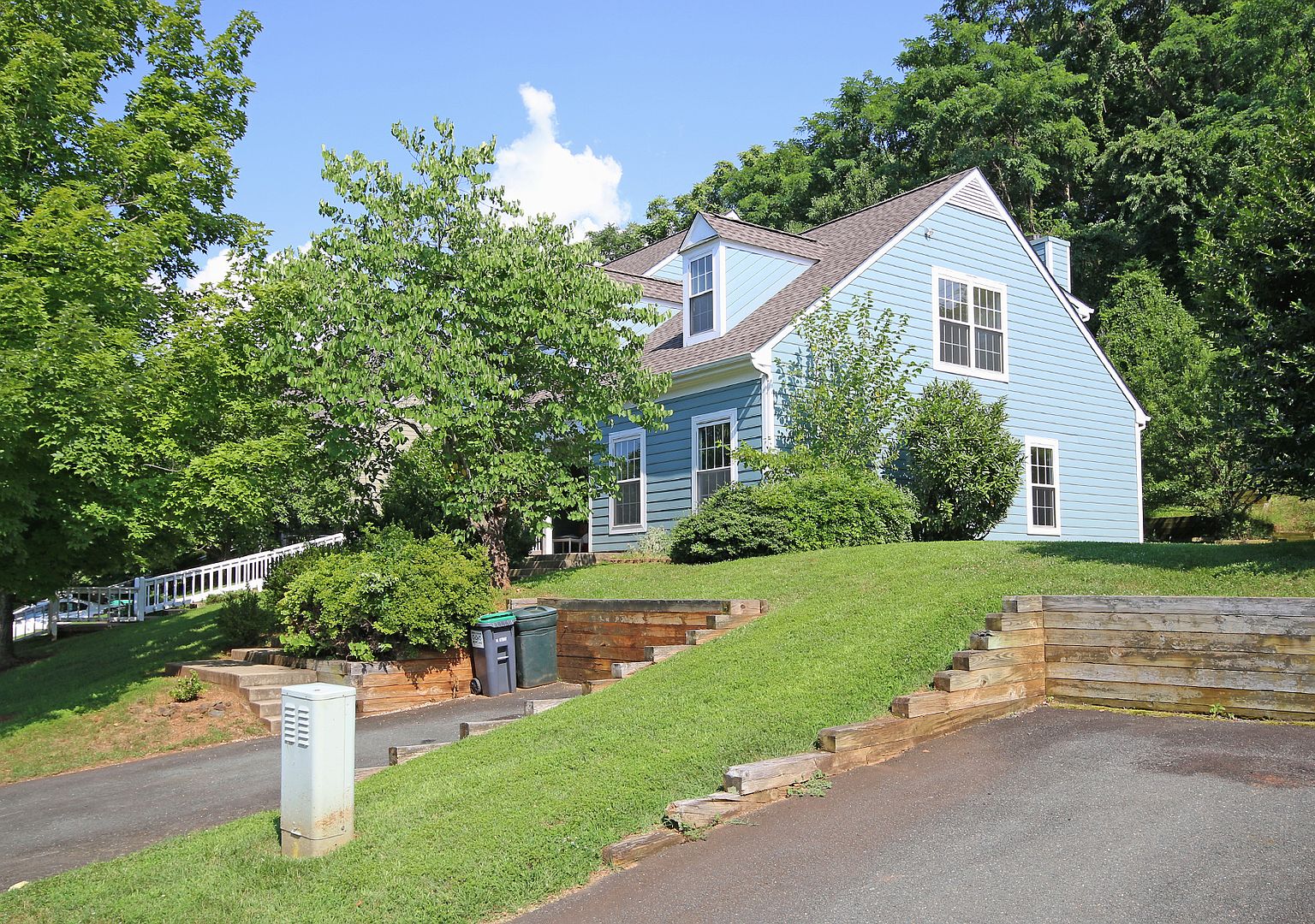 904 Locust Ln, Charlottesville, VA 22901 | Zillow
