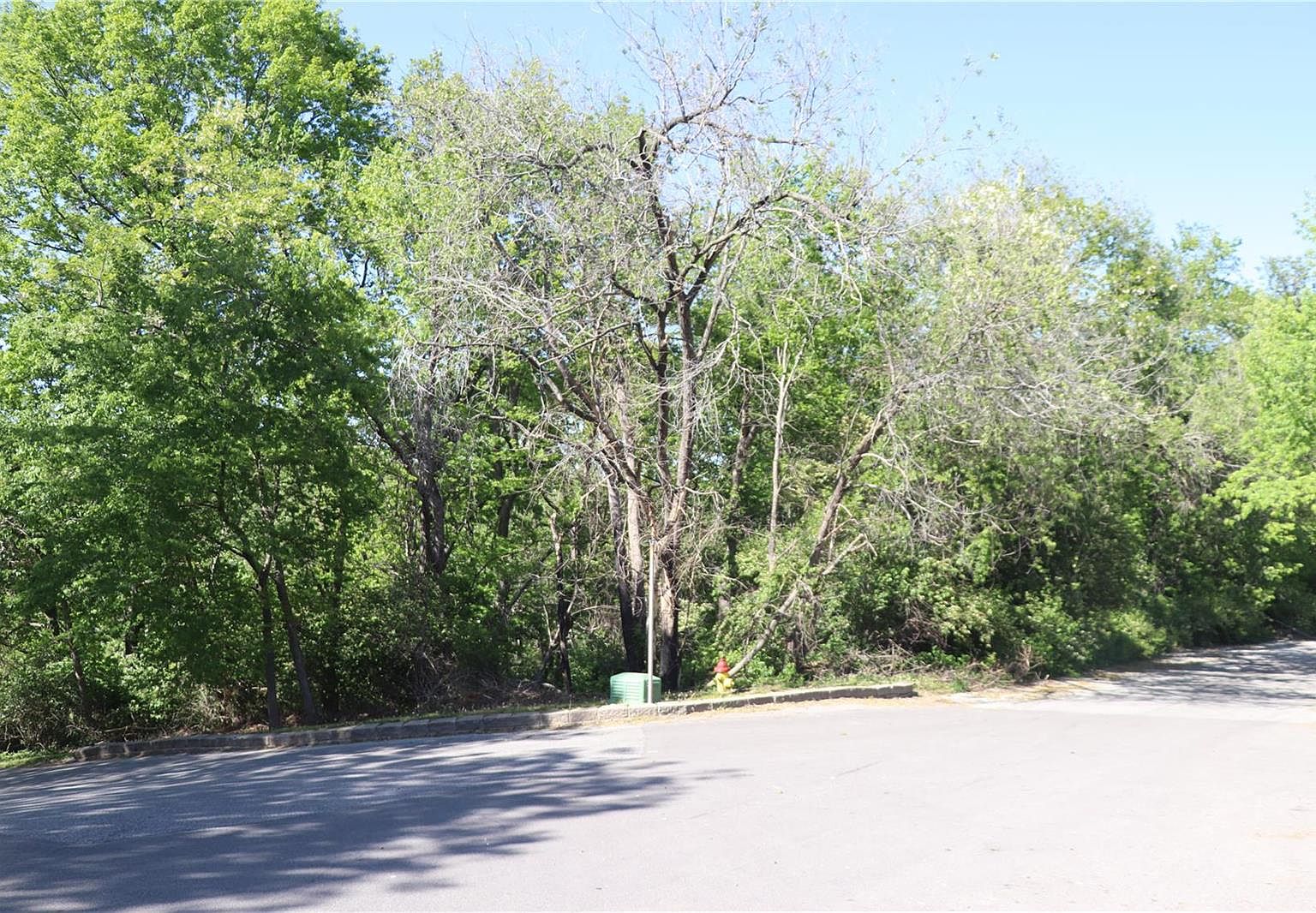 13-14 Fifteen Oakview Est, Arnold, MO 63010 | Zillow