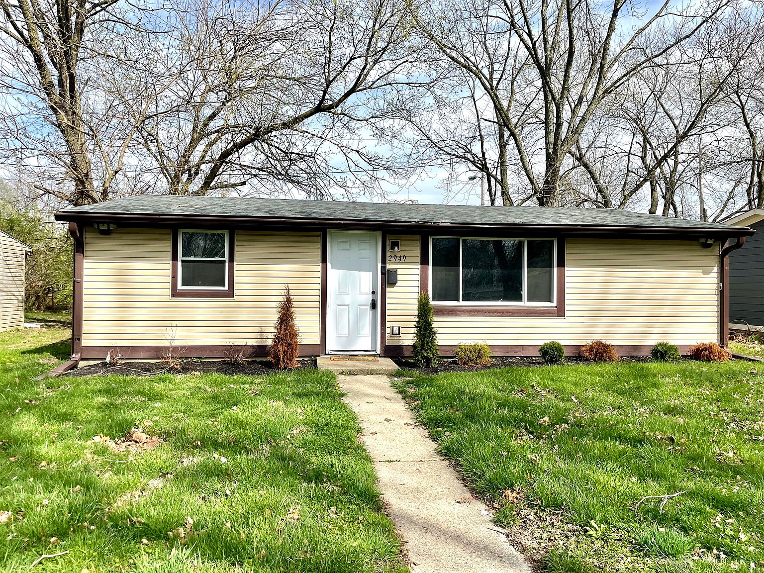 2949 Wallace Ave, Indianapolis, IN 46218 | Zillow