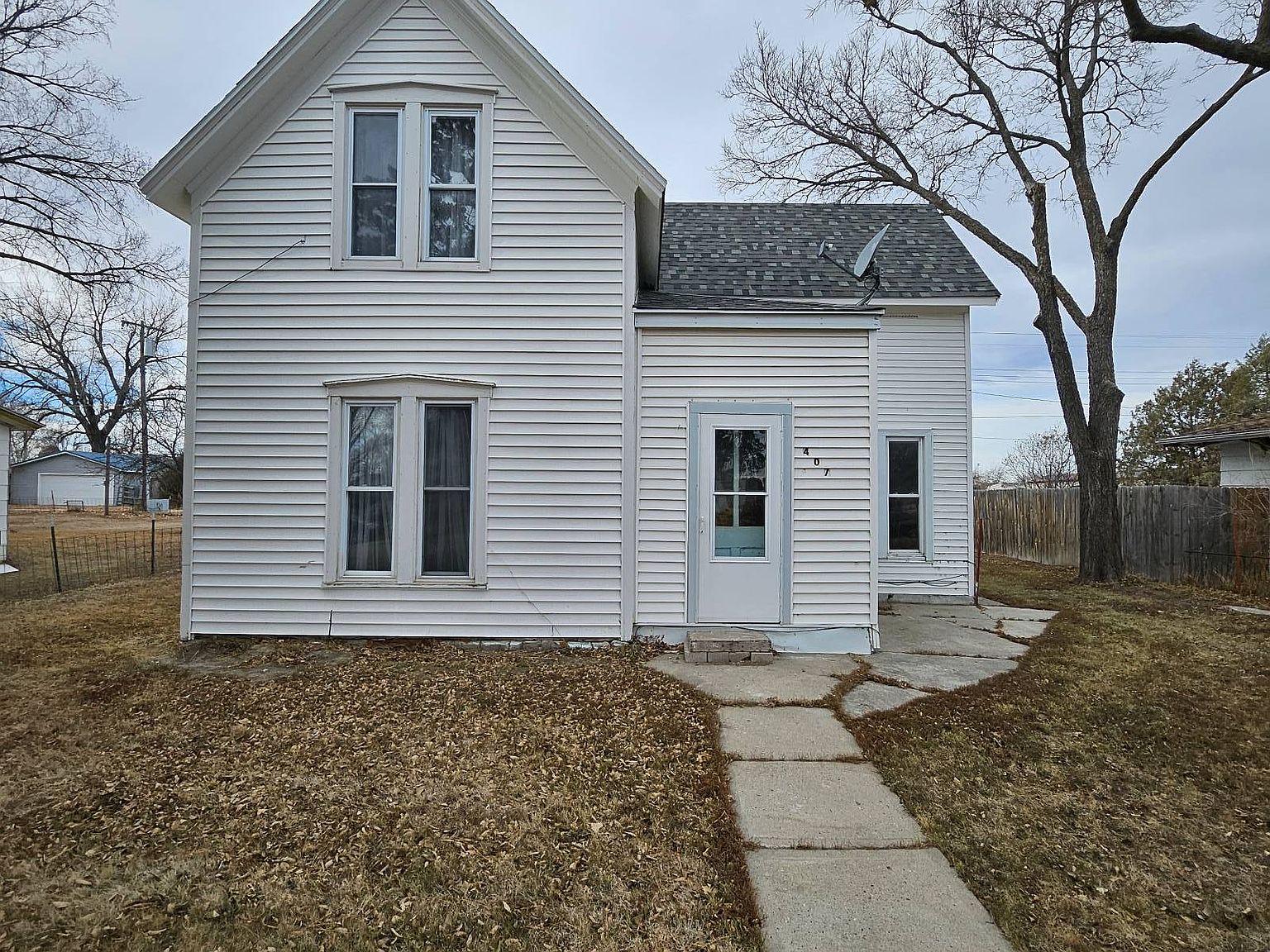 407 S Main St #407, Rushville, NE 69360 | MLS #11392544 | Zillow