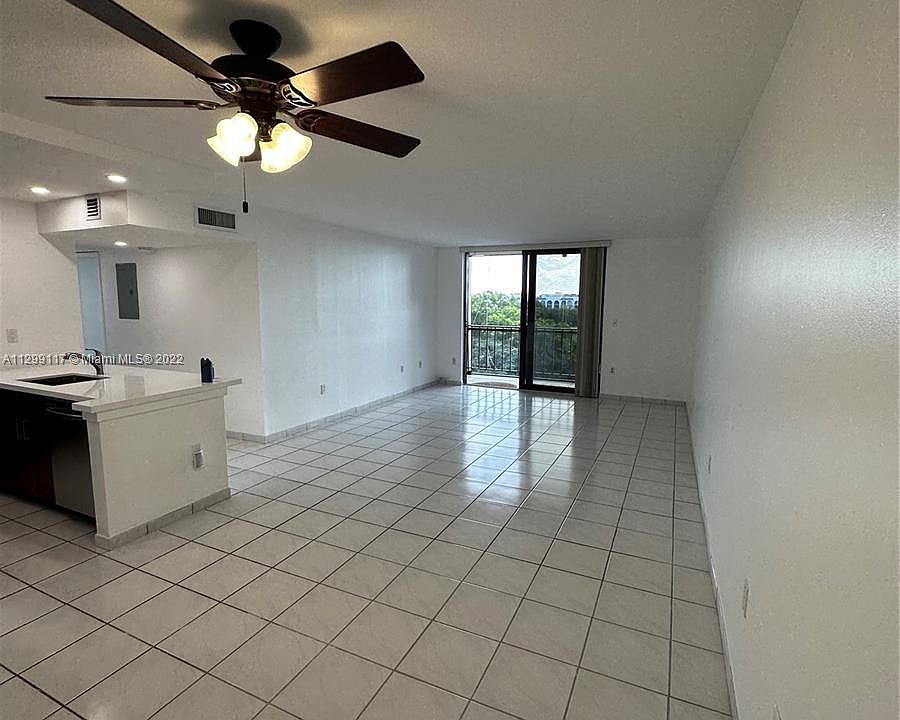 Golfview Club At Fontainebleau Park Condominiums - Miami, FL | Zillow