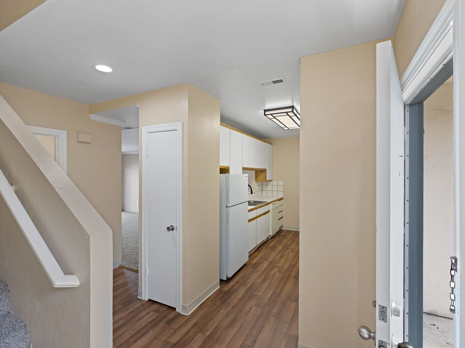 3127 Crescent Ave #E2, Marina, CA 93933 | Zillow