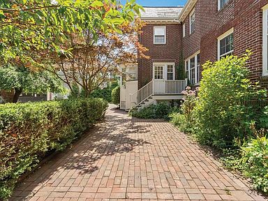1010 Centre St, Newton, MA 02459 | Zillow