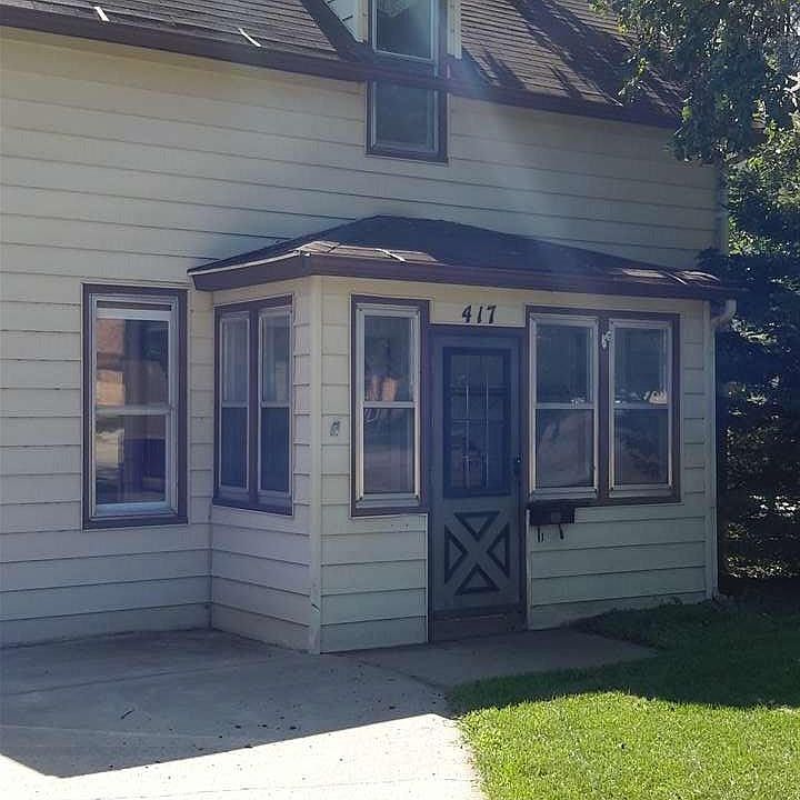 417 SW 1st St, Madison, SD 57042 | Zillow