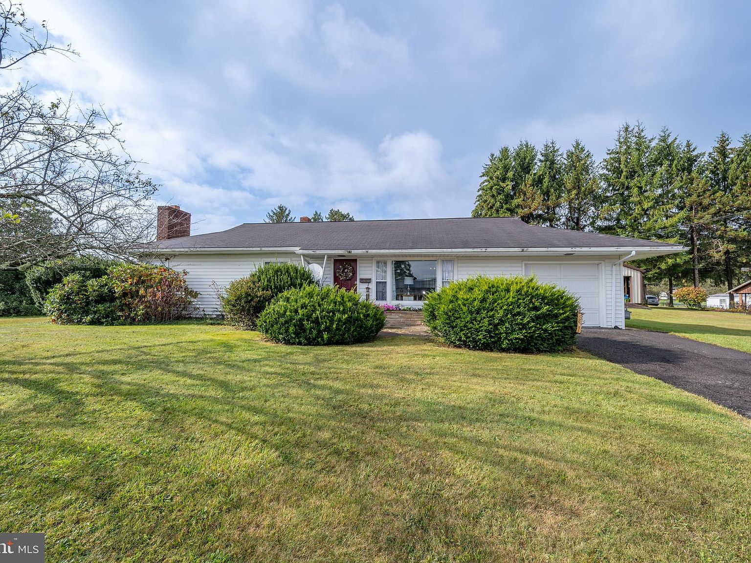 1067 E High St, Oakland, MD 21550 | MLS #MDGA2005840 | Zillow