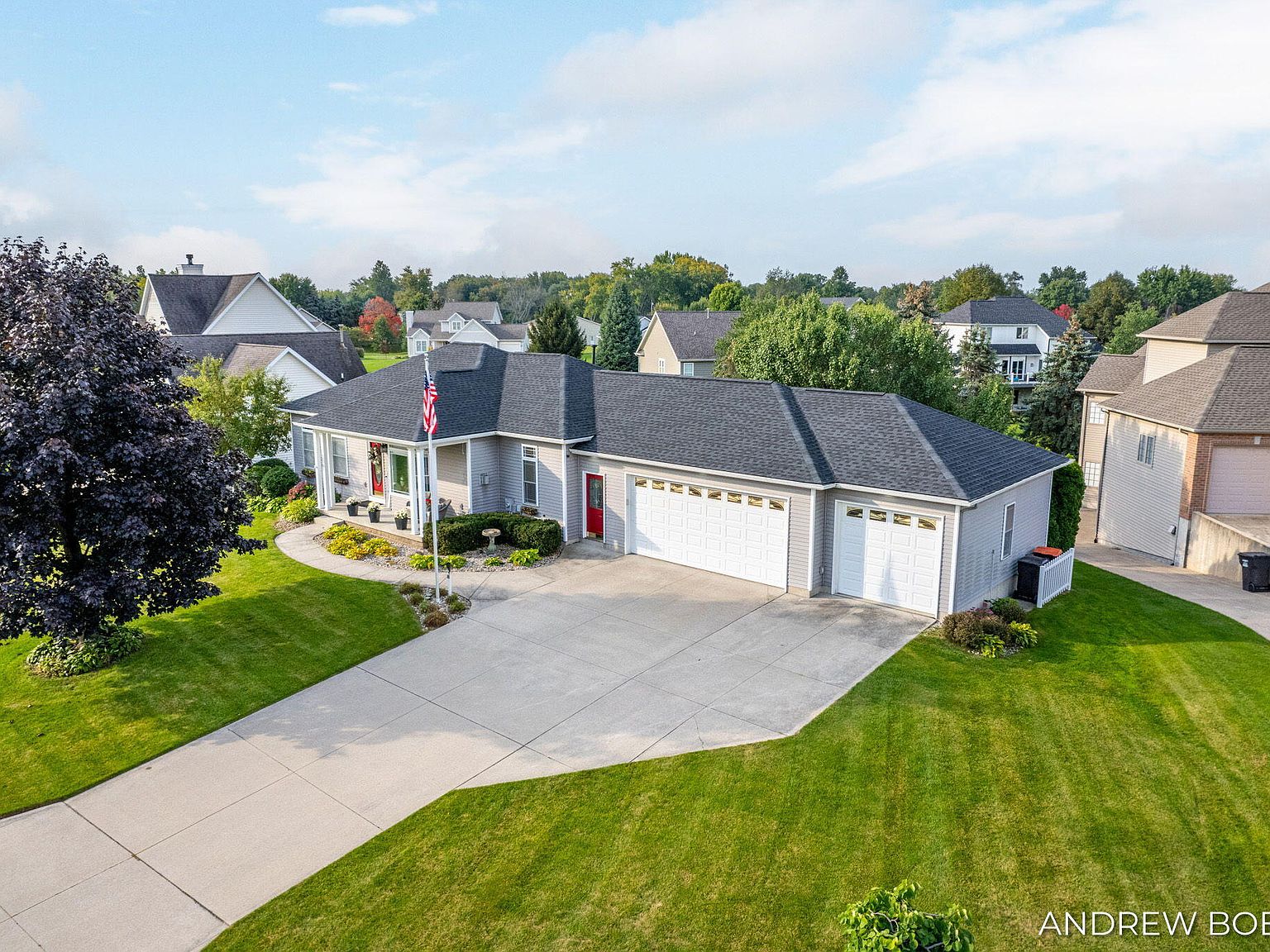 2561 Marble Ct, Zeeland, MI 49464 | Zillow