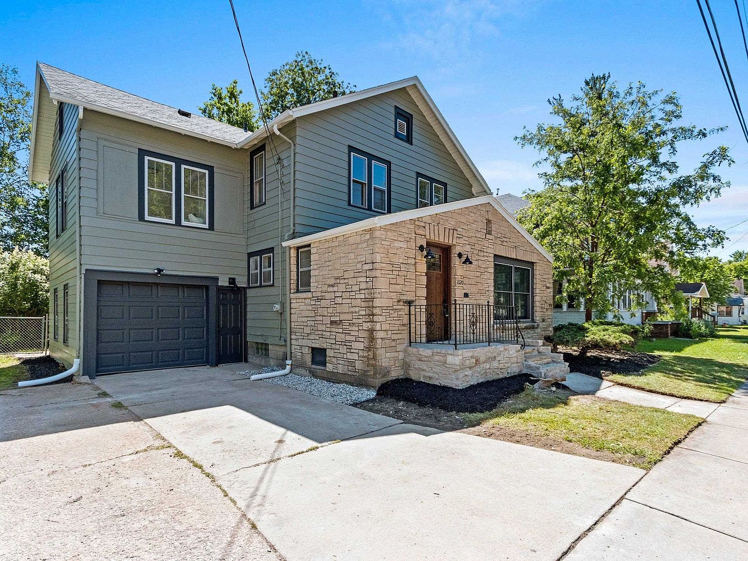 1120 N Richmond St, Appleton, WI 54911 | Zillow