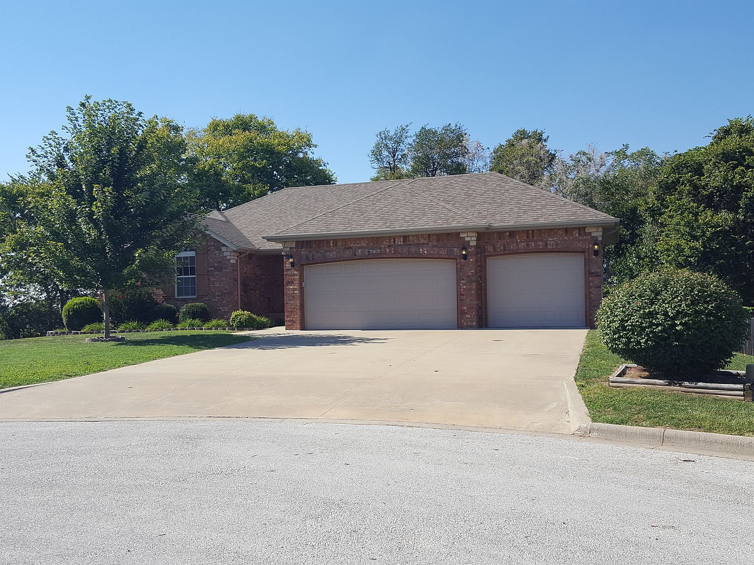 769 W Juan Tabo Ln, Republic, MO 65738 | Zillow