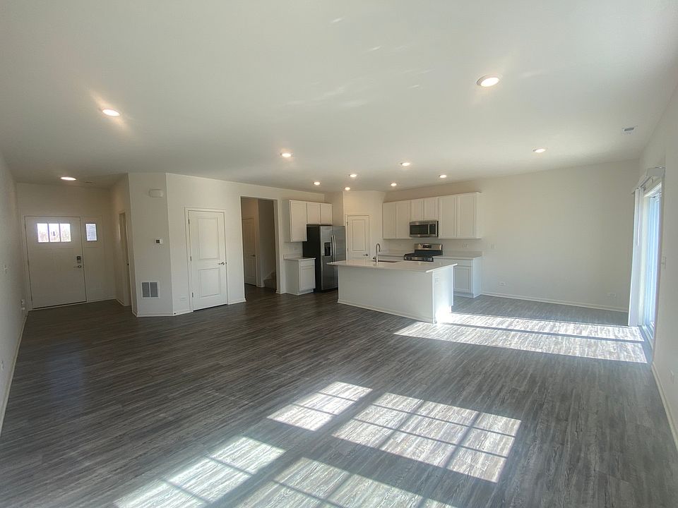 1312 Draper Rd, Mchenry, IL 60050 | Zillow